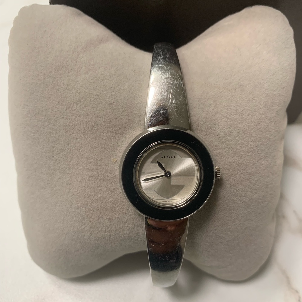 Gucci Watch, 2nd Hand, Needs Replacement Batteries - Gem